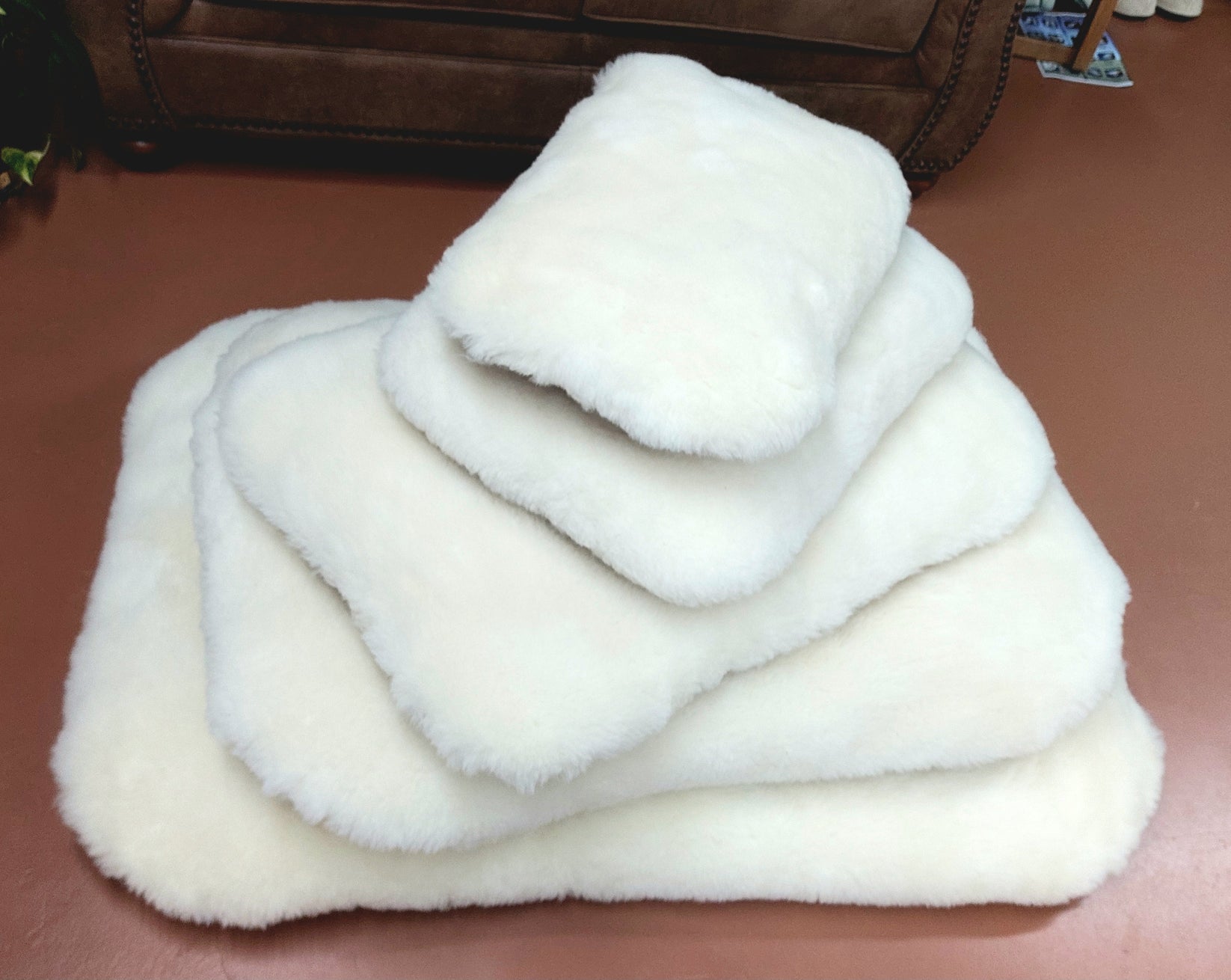 Organic Sheepskin Wool Dog Bed | Wool Pet Mats Canada – Soul Comfort